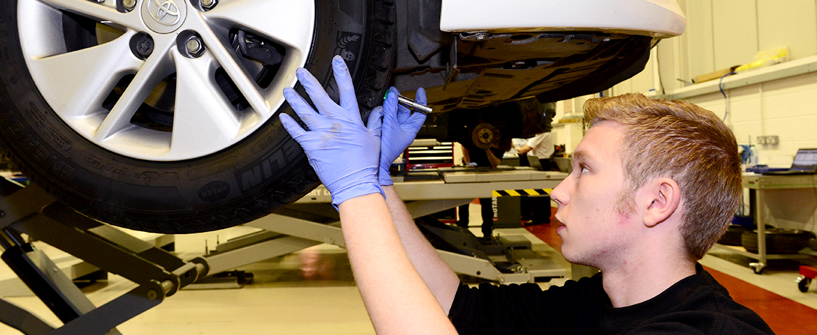 Apprentice Motor Vehicle Service And Maintenance Technician ...