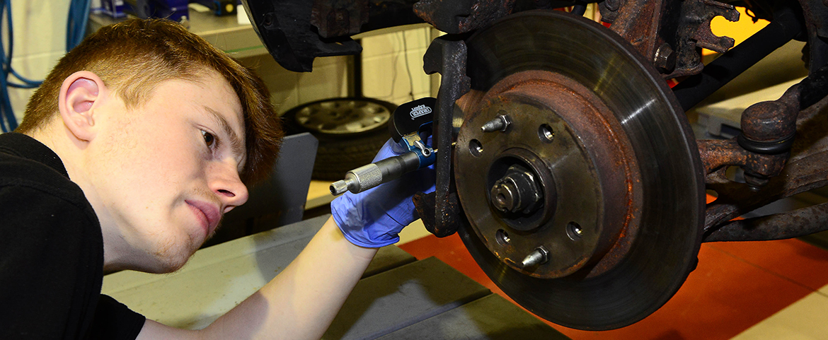 Apprentice Motor Vehicle Service And Maintenance Technician ...