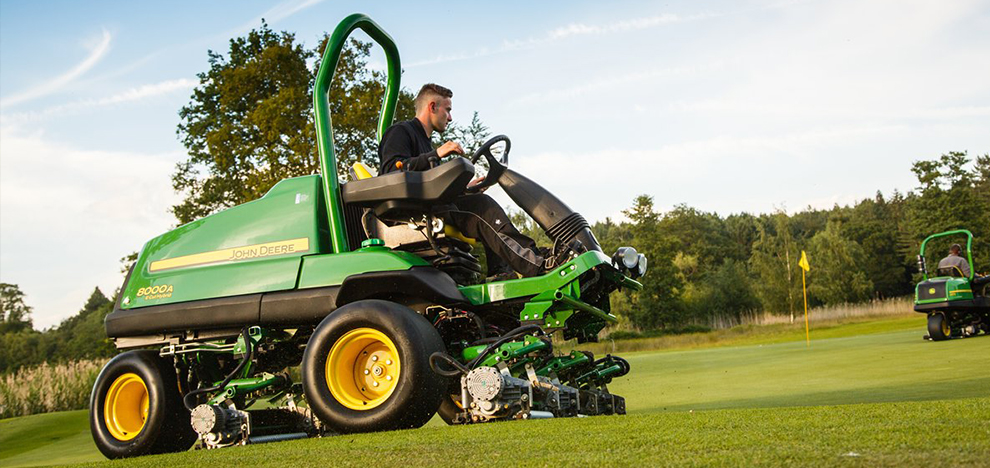 John Deere - Customer Service Advisor - Apprenticeship Finder